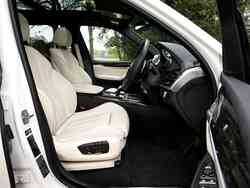 Sitzposition im Auto » So geht's richtig | Porsche Bank